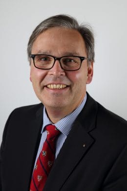 Drie EK's, midden in het bos - Horses