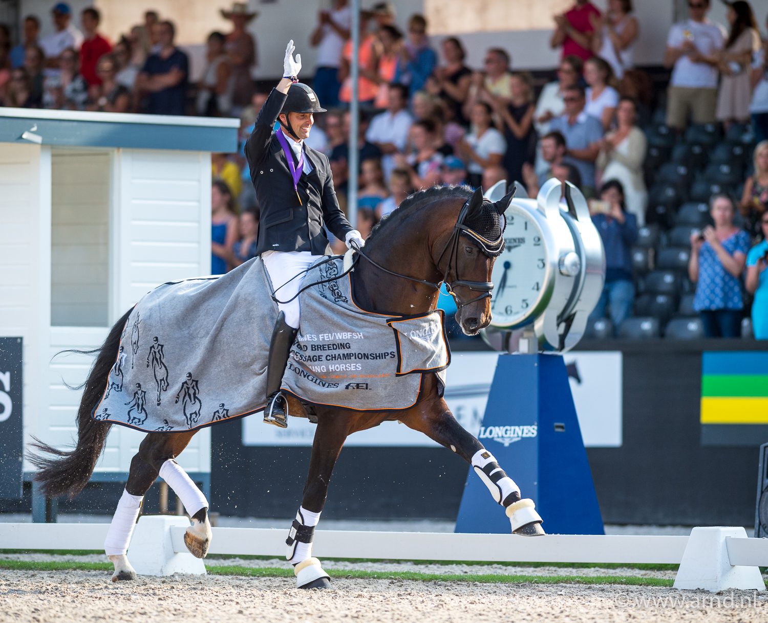 Team Helgstrand oppermachtig op Deense jonge dressuurpaarden ...