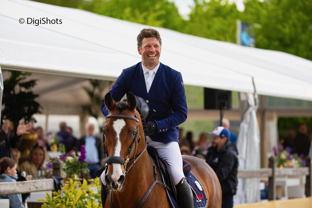 Pim Mulder wint CSI2* Grote Prijs op slotdag Ermelo - Horses